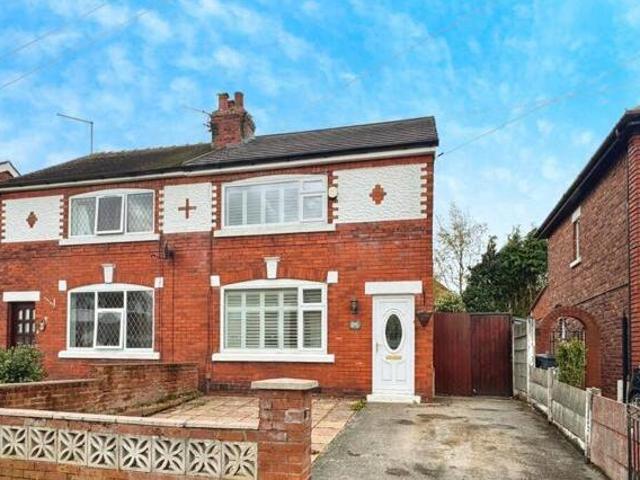 3 Bedroom Semi detached House For Sale In Preston, Lancashire
