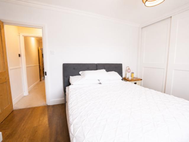 3 bedroom semi detached house for sale in Priests Lane, Shenfield CM15