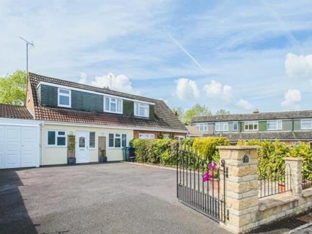 3 Bedroom Semi detached House For Sale In Purton
