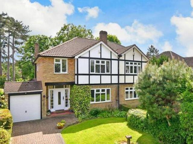 3 Bedroom Semi detached House For Sale In Purley