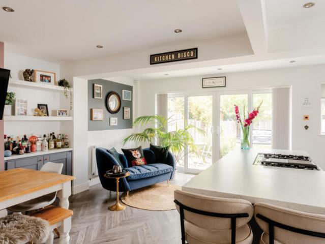 3 bedroom semi detached house for sale in Quakers Road, Bromley Heath, Bristol, BS16