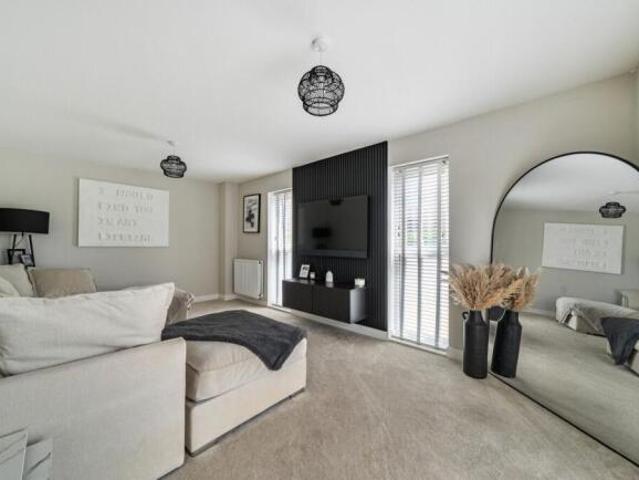 3 bedroom semi detached house for sale in Quarry Heights, Exeter, EX4