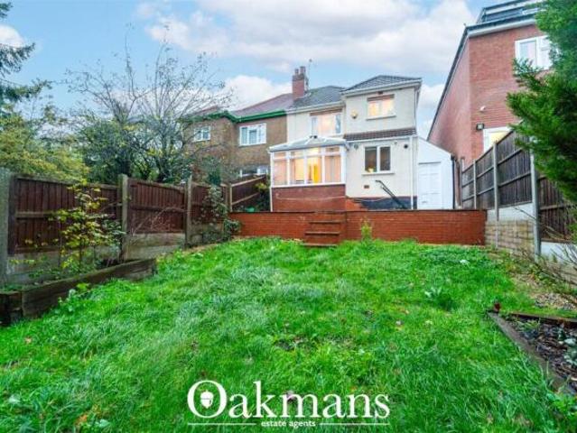 3 bedroom semi detached house for sale in Quinton Road, Birmingham, West Midlands, B17