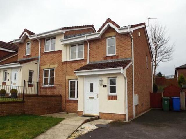 3 Bedroom Semi detached House For Sale In Radcliffe