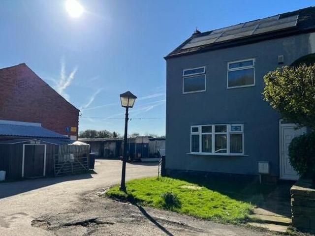 3 Bedroom Semi detached House For Sale In Radcliffe Road, Bolton