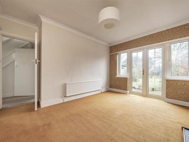 3 bedroom semi detached house for sale in Ragged Hall Lane, St. Albans, AL2