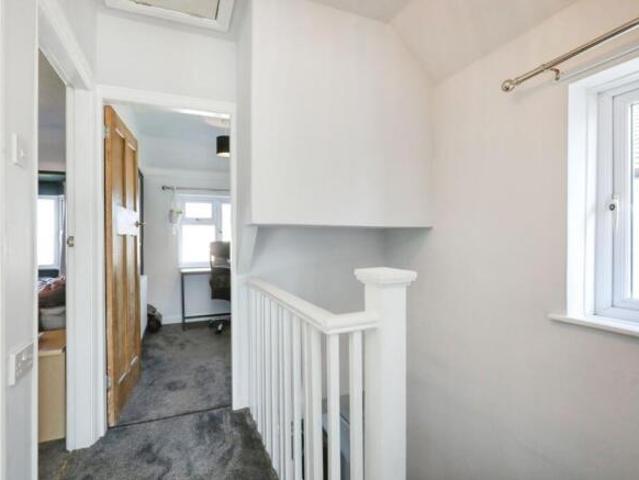 3 bedroom semi detached house for sale in Rainbow Hill, Worcester, WR3