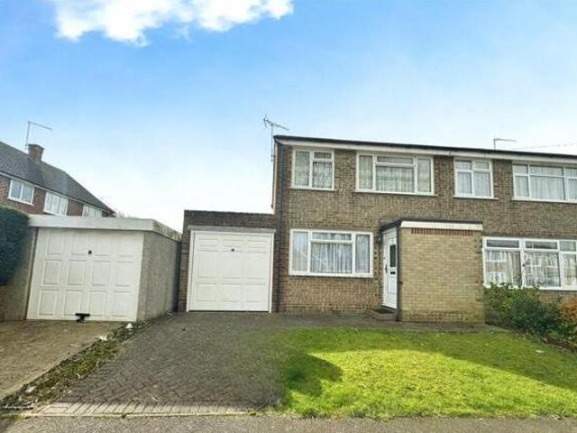 3 Bedroom Semi detached House For Sale In Rainham, Kent