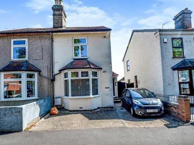 3 Bedroom Semi detached House For Sale In Rainham