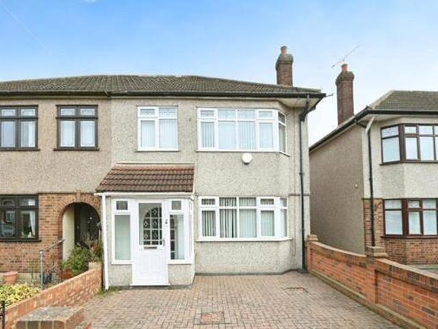 3 Bedroom Semi detached House For Sale In Rainham