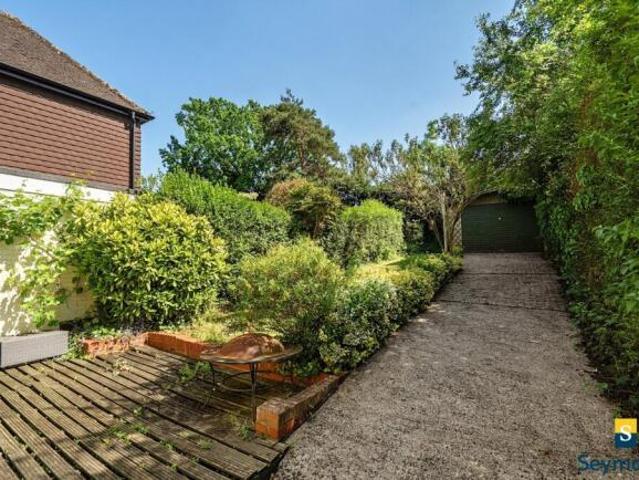 3 bedroom semi detached house for sale in Raymond Crescent, Guildford, Surrey, GU2