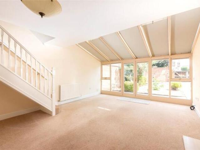 3 bedroom semi detached house for sale in Rayners Lane, Monkston Park, Buckinghamshire, MK10
