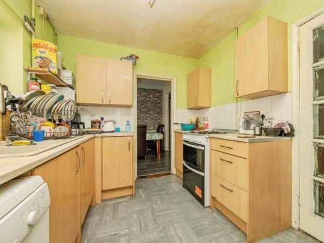 3 bedroom semi detached house for sale in Renfrew Road, Ipswich, IP4