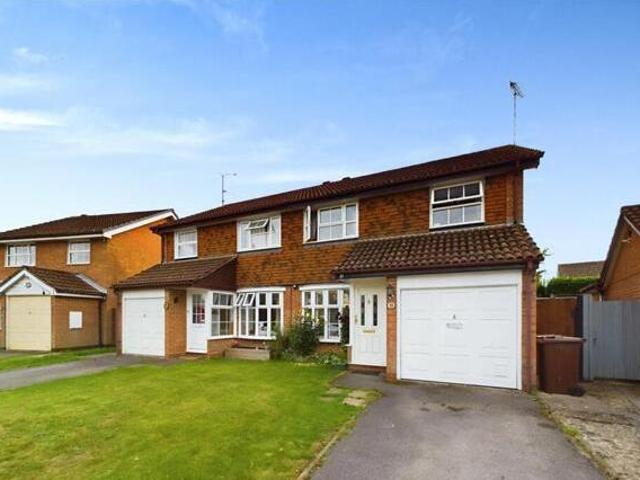 3 Bedroom Semi detached House For Sale In Reading, Berkshire