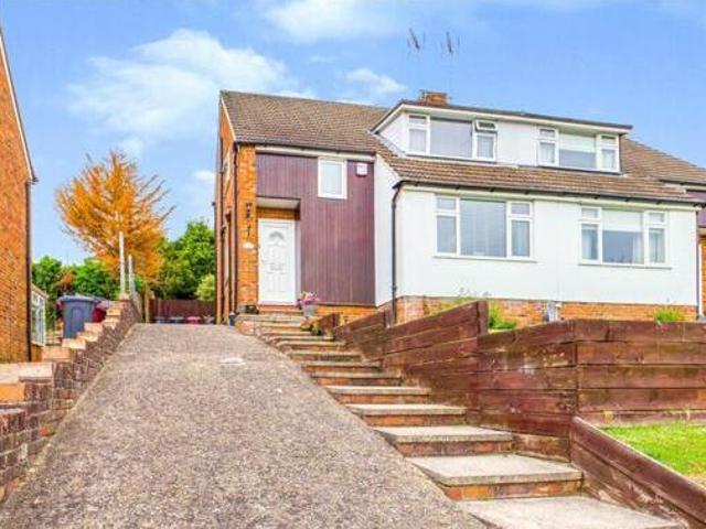 3 Bedroom Semi detached House For Sale In Reading, Berkshire