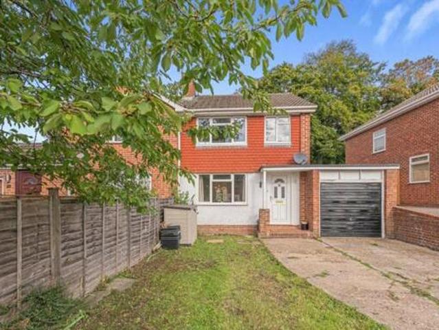 3 Bedroom Semi detached House For Sale In Reading, Berkshire