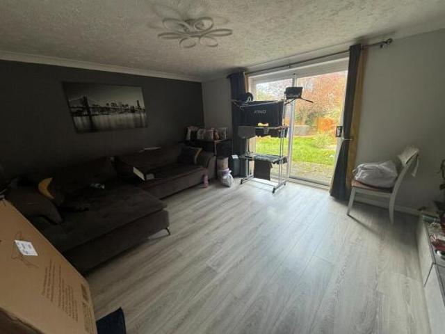 3 bedroom semi detached house for sale in Redwing Close, Stanground, Peterborough, PE2