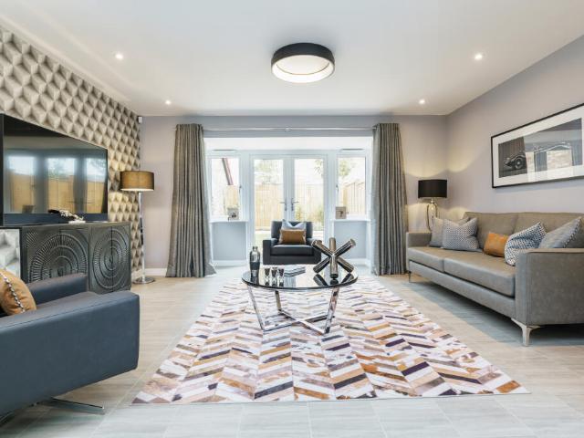 3 bedroom semi detached house for sale in Redlands way, Wanborough, Swindon, SN3 0AS, SN3