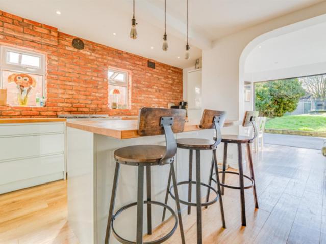 3 bedroom semi detached house for sale in Redlands Close, Solihull, B91