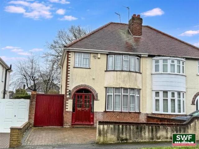 3 bedroom semi detached house for sale in Regent Road, Penn, WV4