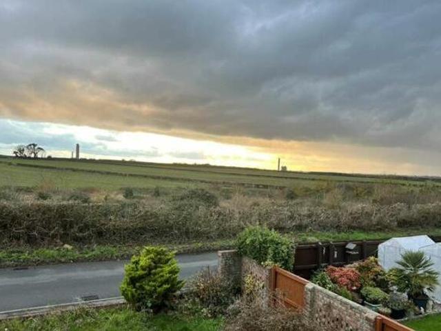 3 Bedroom Semi detached House For Sale In Rhoose
