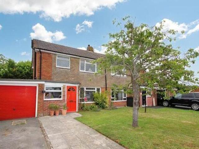 3 Bedroom Semi detached House For Sale In Ringwood, Hampshire