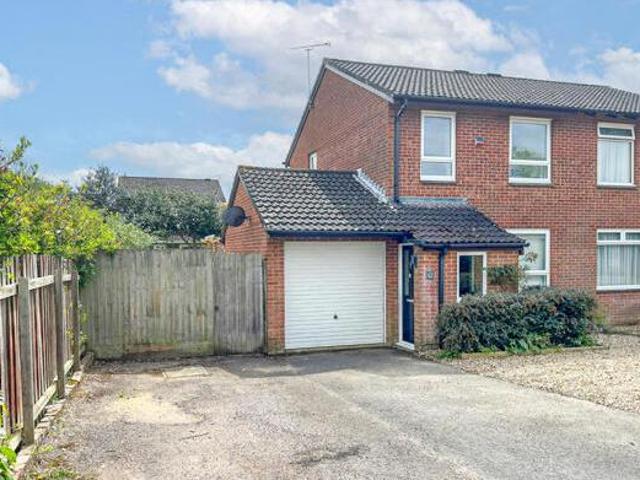 3 Bedroom Semi detached House For Sale In Ringwood, Hampshire