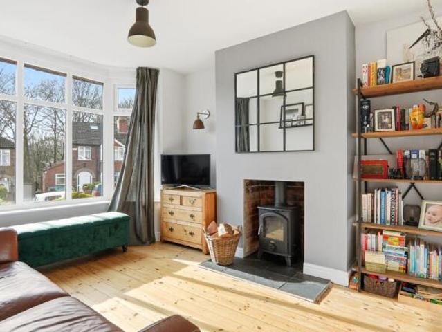 3 bedroom semi detached house for sale in Ridgeway, Leeds, LS8