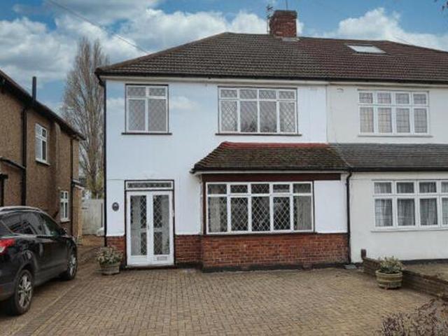 3 Bedroom Semi detached House For Sale In Rise Park