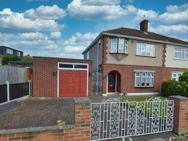 3 Bedroom Semi detached House For Sale In Rise Park