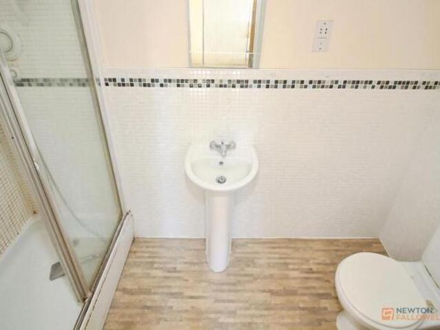 3 bedroom semi detached house for sale in Riseholme Close, Leicester, LE3