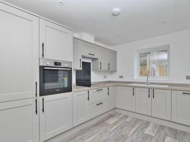 3 Bedroom Semi detached House For Sale In River