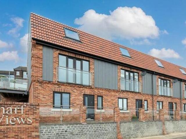 3 Bedroom Semi detached House For Sale In Riverside Road