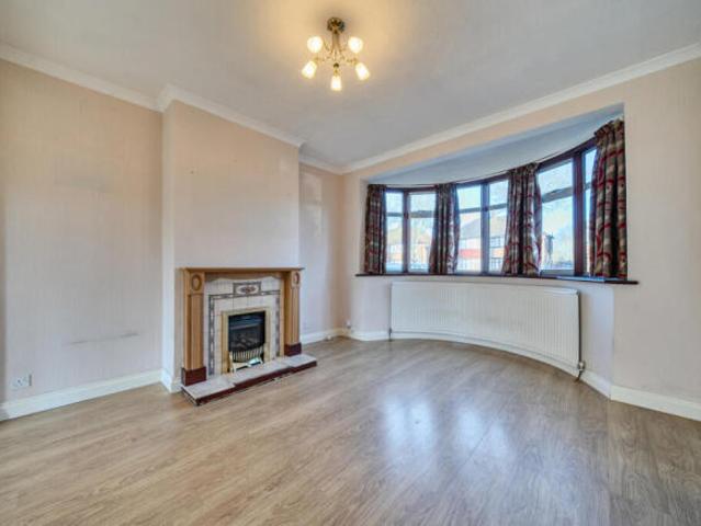 3 bedroom semi detached house for sale in Riverside Road, Sidcup, DA14