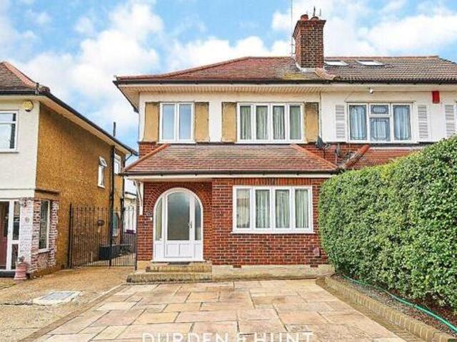 3 Bedroom Semi detached House For Sale In Romford