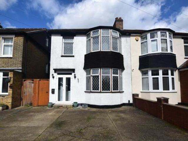 3 Bedroom Semi detached House For Sale In Romford
