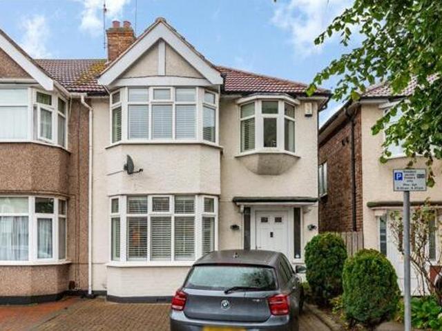3 Bedroom Semi detached House For Sale In Romford