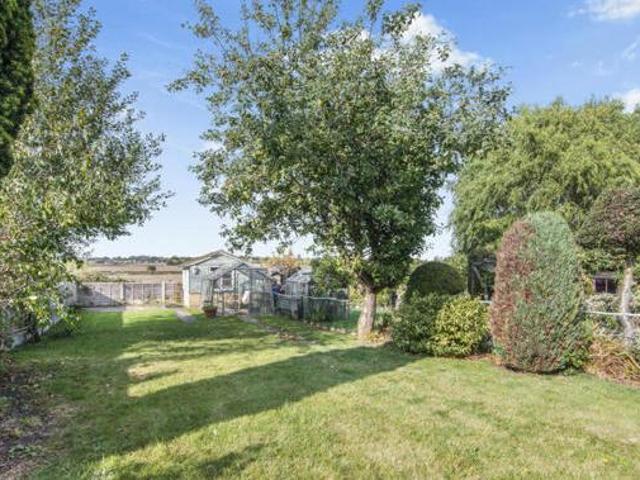 3 Bedroom Semi detached House For Sale In Romford