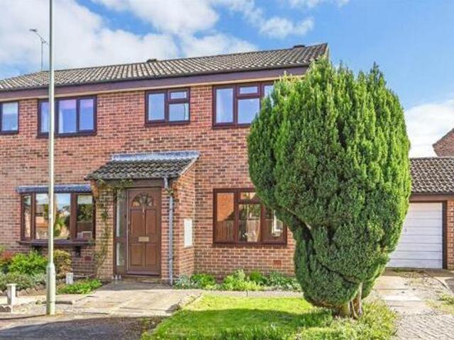 3 Bedroom Semi detached House For Sale In Romsey