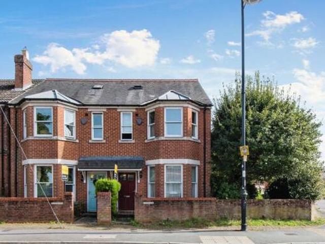 3 Bedroom Semi detached House For Sale In Romsey, Hampshire
