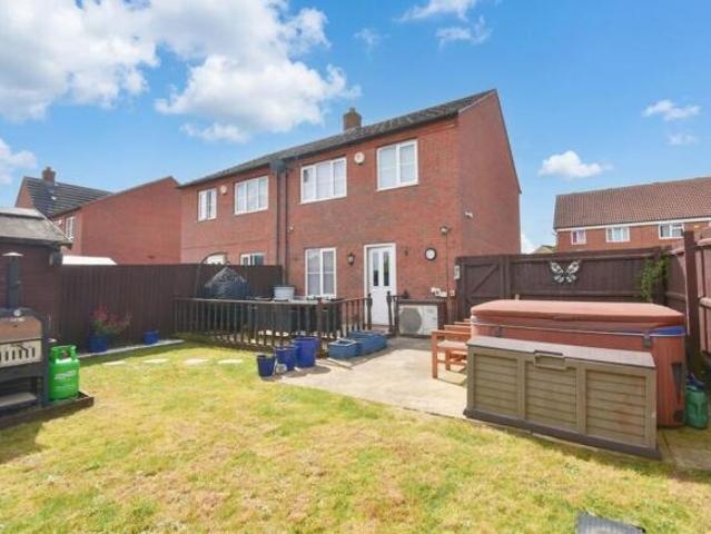3 bedroom semi detached house for sale in Romsey Way, Elstow, MK42