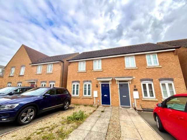 3 bedroom semi detached house for sale in Robinson Way, Wootton Fields, Northampton NN4