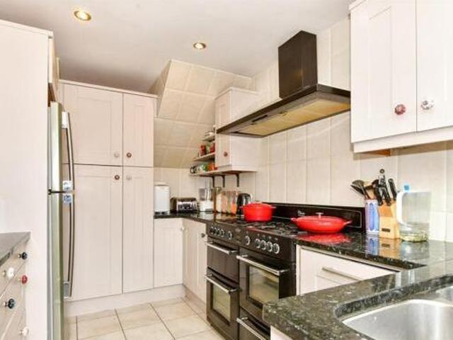 3 Bedroom Semi detached House For Sale In Rochester