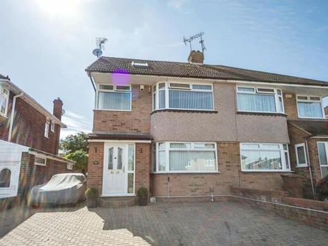 3 Bedroom Semi detached House For Sale In Rochester, Kent