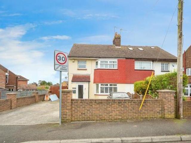 3 Bedroom Semi detached House For Sale In Rochester, Kent