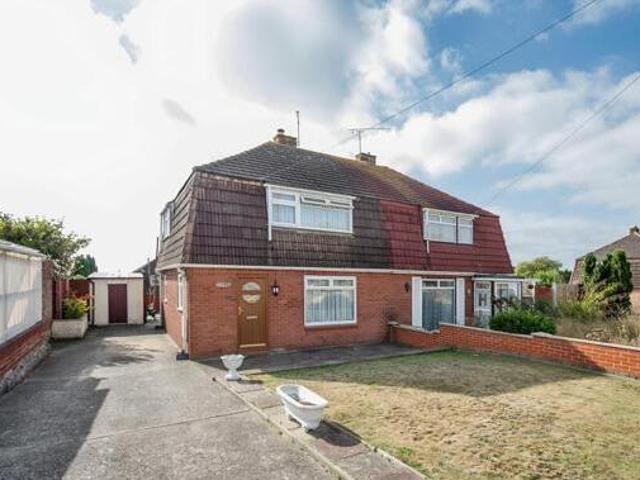 3 Bedroom Semi detached House For Sale In Rochester, Kent