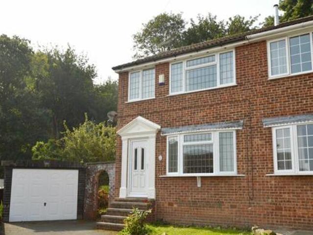 3 Bedroom Semi detached House For Sale In Rodley, Leeds
