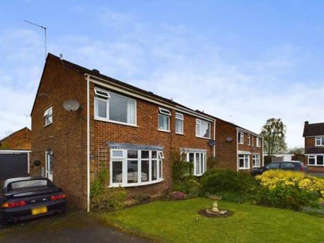 3 Bedroom Semi detached House For Sale In Rolleston on dove