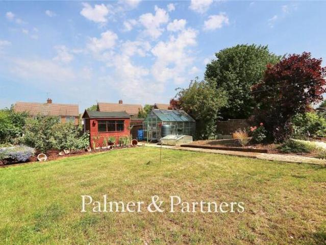 3 bedroom semi detached house for sale in Rosecroft Road, Ipswich, Suffolk, IP1