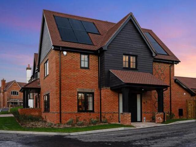 3 Bedroom Semi detached House For Sale In Rottingdean